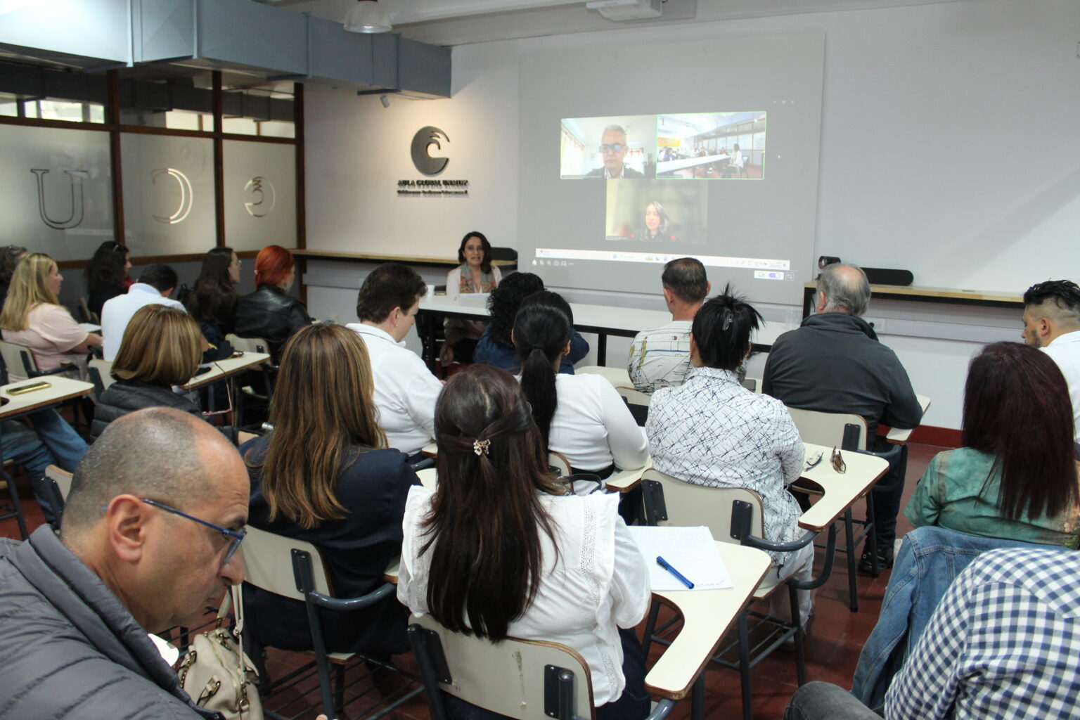 La UNMDP inauguró el Aula Global para fortalecer la colaboración ...